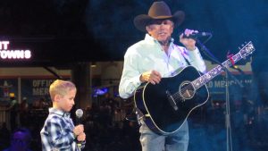 George Strait’s 8-Year-Old Grandson Takes the Spotlight — and the Whole ...