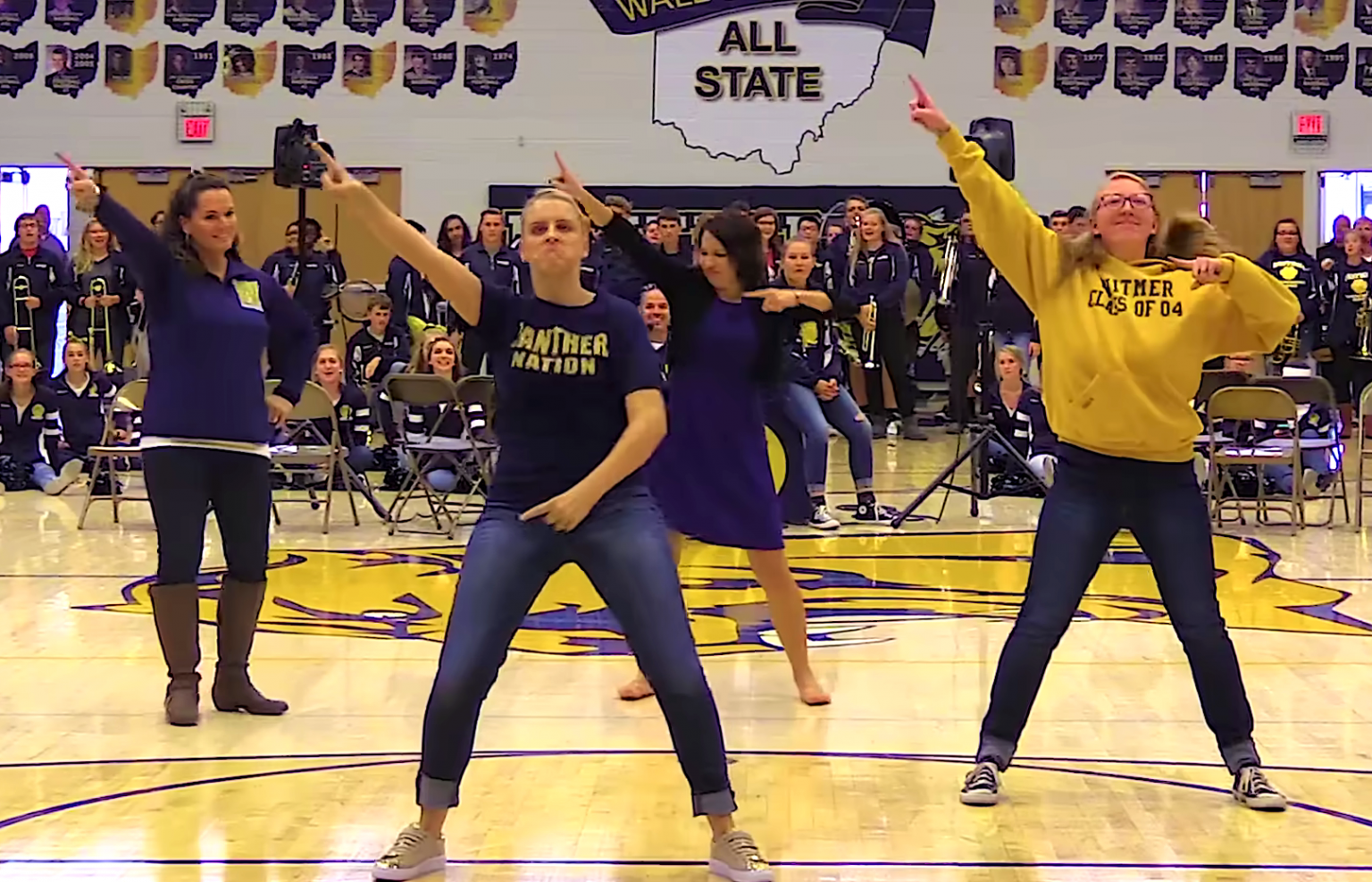 Feelgood Whitmer High School Teacher Flash Mob Dance To “Uptown Funk ...