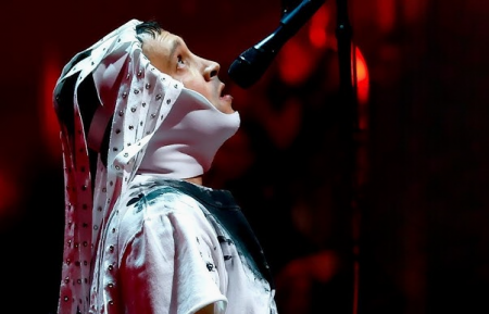 Twenty One Pilots gave a powerful tribute to The White Stripes with ...